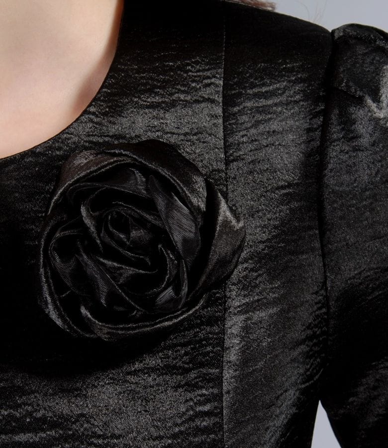 Sacou din saten elastic negru cu floare negru - YOKKO